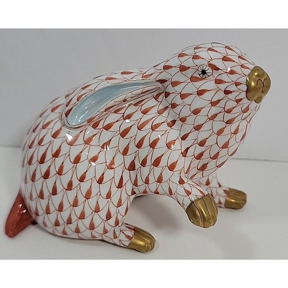 Herend | Art | Herend Larger Sitting Bunny Rabbit With Paw Up Rust ...